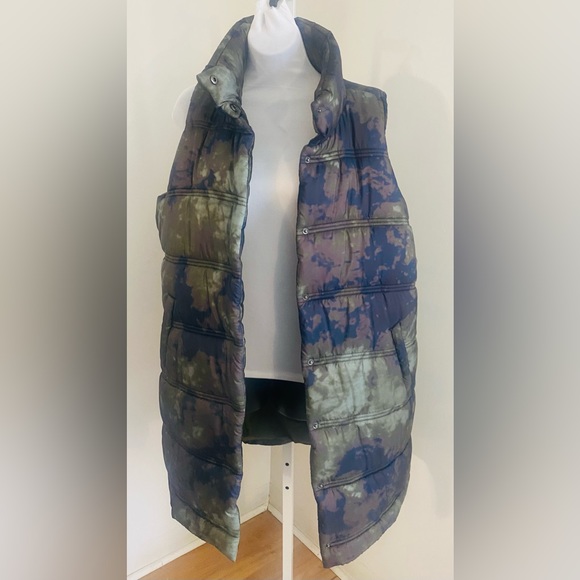 zuda | Jackets & Coats | Zuda Camo Puffer Vest Color Olive Camo Size Lp ...